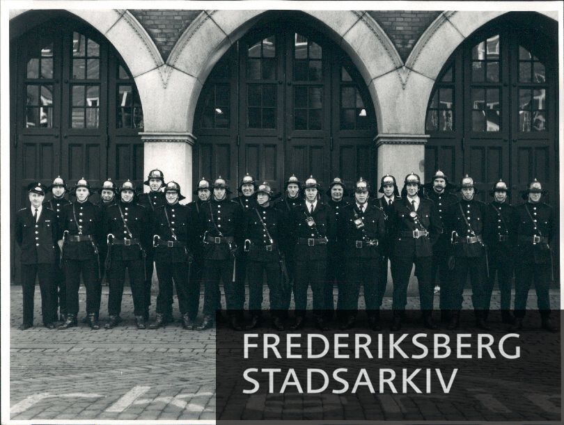 Gruppefoto af holdet til fagkursus III på Københavns Brandskole i Valby ...