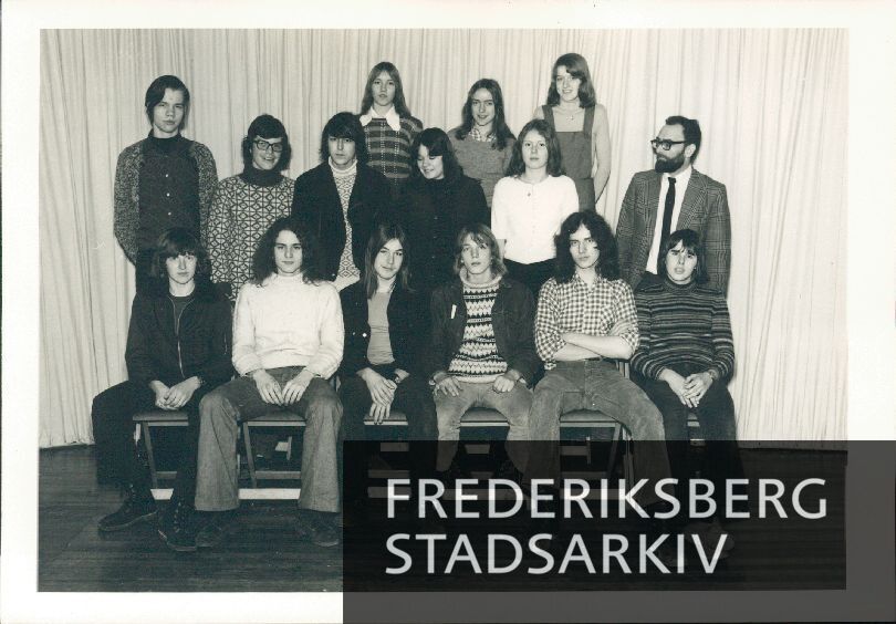Skolen på Godthåbsvej.3 Real, 1973. 1. række set fra venstre; 1) Jørgen ...