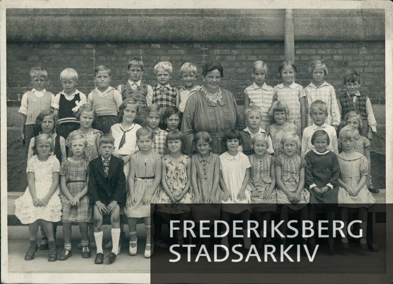 Skolen på Godthåbsvej, 1.-2. klasse, ca.1935 - kbhbilleder.dk