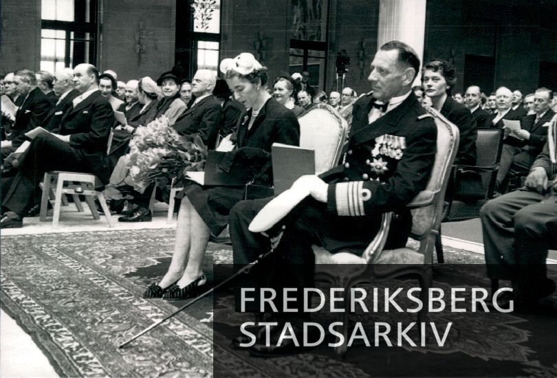 Rådhusindvielsen 9. maj 1953. Kong Frederik IX og Dronning Ingrid ved festen - kbhbilleder.dk