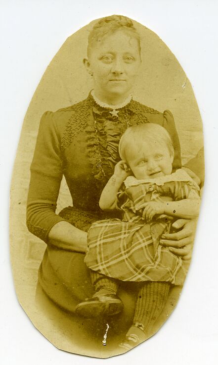 Mor med barn - kbhbilleder.dk