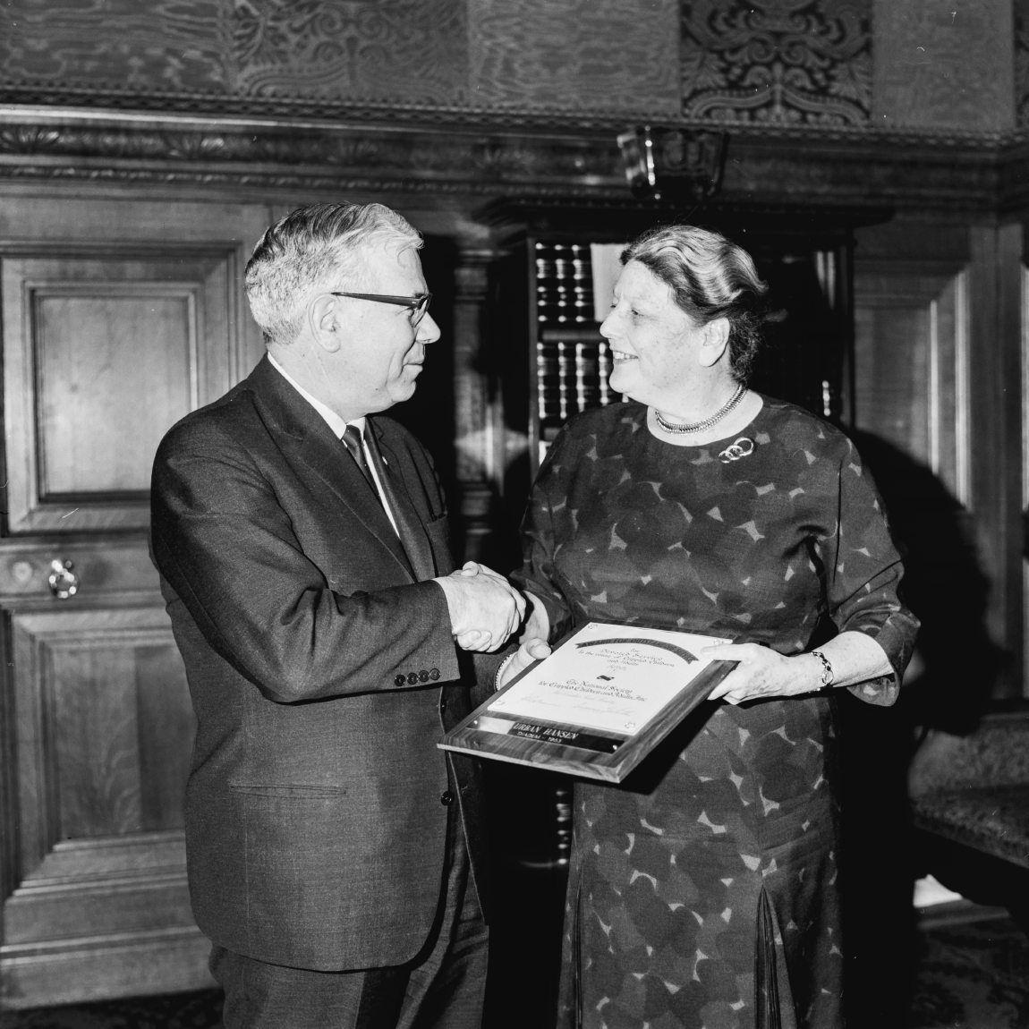 Overborgmester Urban Hansen og den amerikanske ambassadør Katharine ...