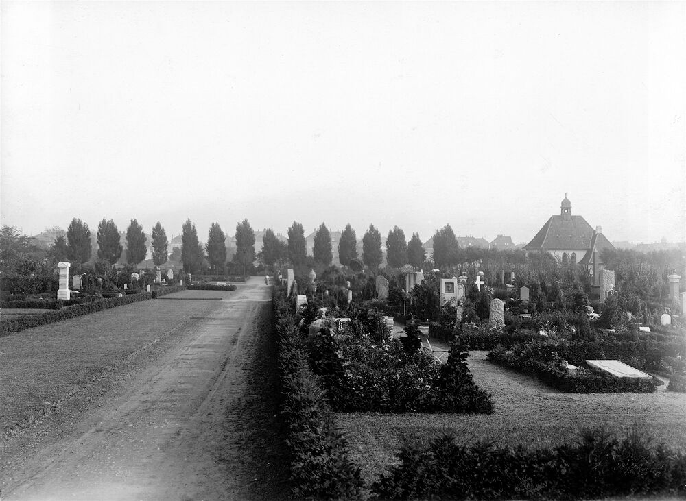 Hellerup Kirkegård - kbhbilleder.dk