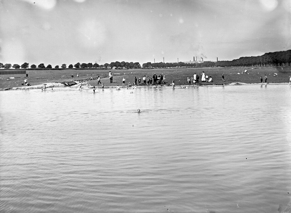Lammefælleden, badende børn - kbhbilleder.dk