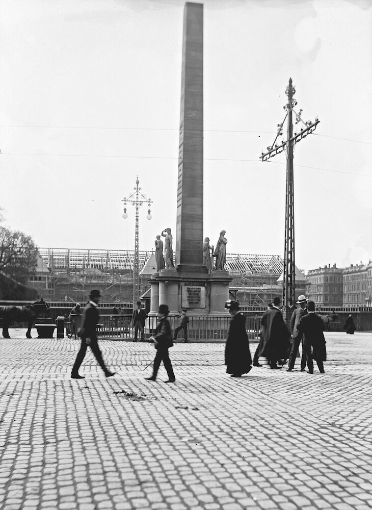 Vesterbrogade, Frihedsstøtten før flytningen - kbhbilleder.dk