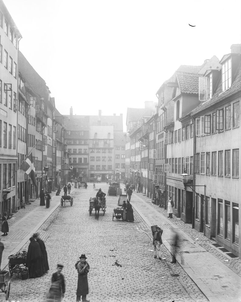 Prinsensgade set fra Adelgade mod Borgergade - kbhbilleder.dk