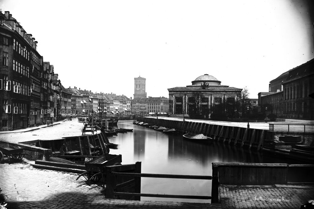 Gammel Strand med Thorvaldsens Museum og Nikolaj Kirke - kbhbilleder.dk
